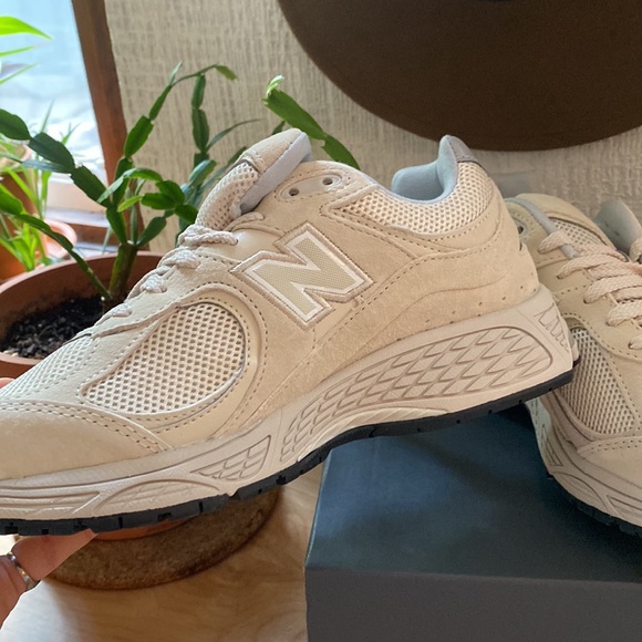 New Balance | Shoes | 202 R New Balance | Poshmark